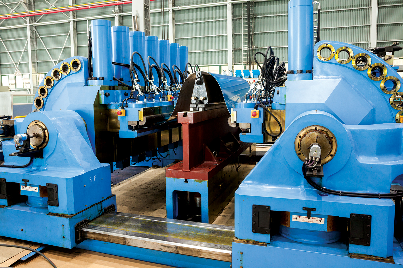 Skin Stretch Forming Machine – 대화항공산업